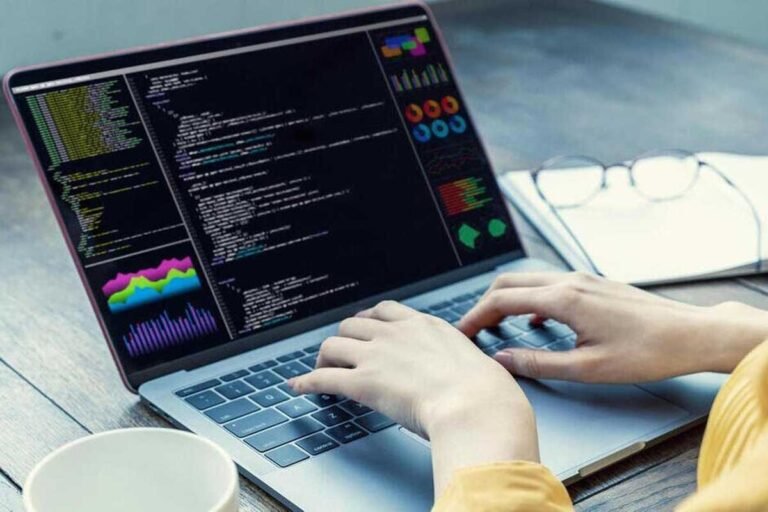 How Python Developers Code Faster – 10 Useful Tips